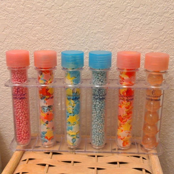 Caboodles | Bath & Body | Bath Confetti Set | Poshmark